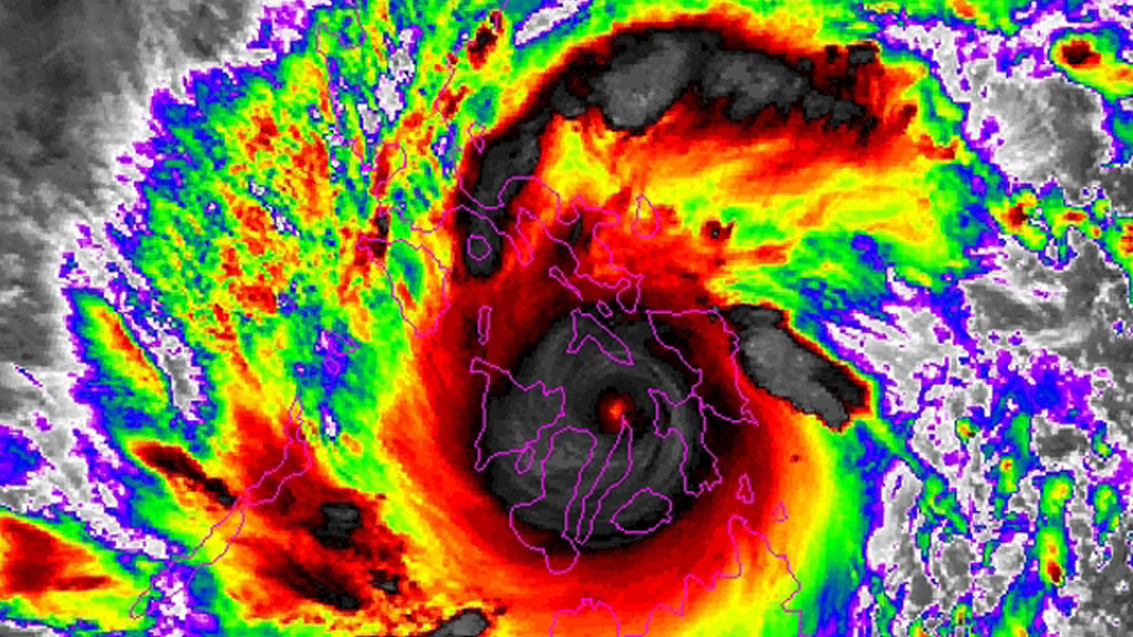‘Biggest ever’ Typhoon Haiyan smashes into the Philippines – Channel 4 News